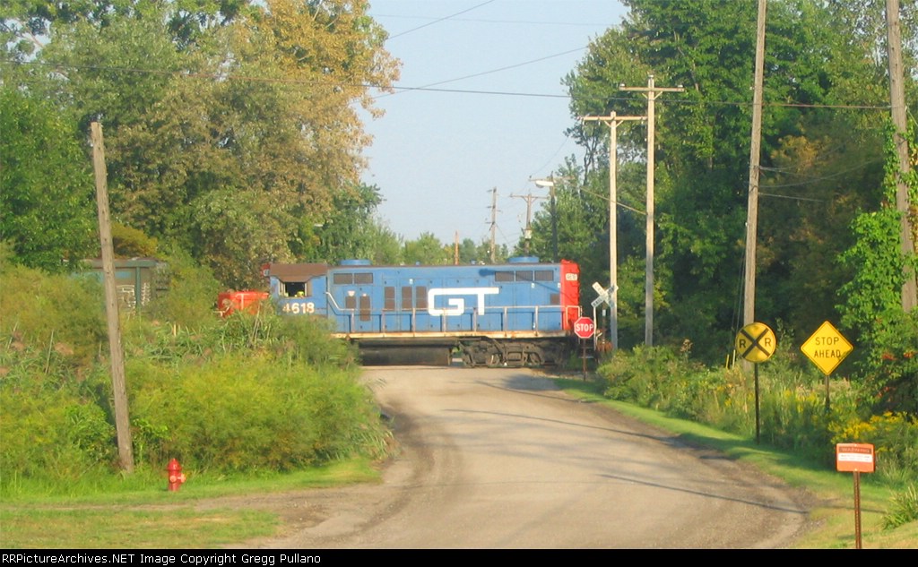 GTW 4618 crosses Ann Arbor Street